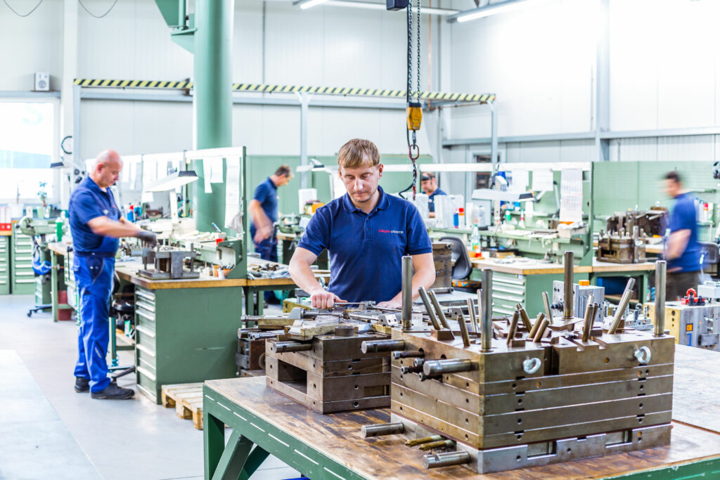 Decoration with UV screen printing | Kläger Plastik